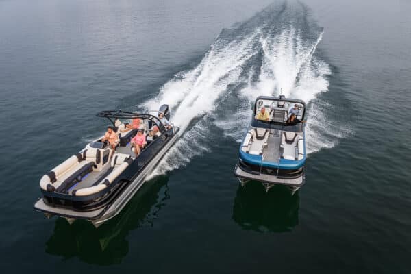 The Best Luxury, High Performance and Affordable Pontoon Boats - Tahoe ...