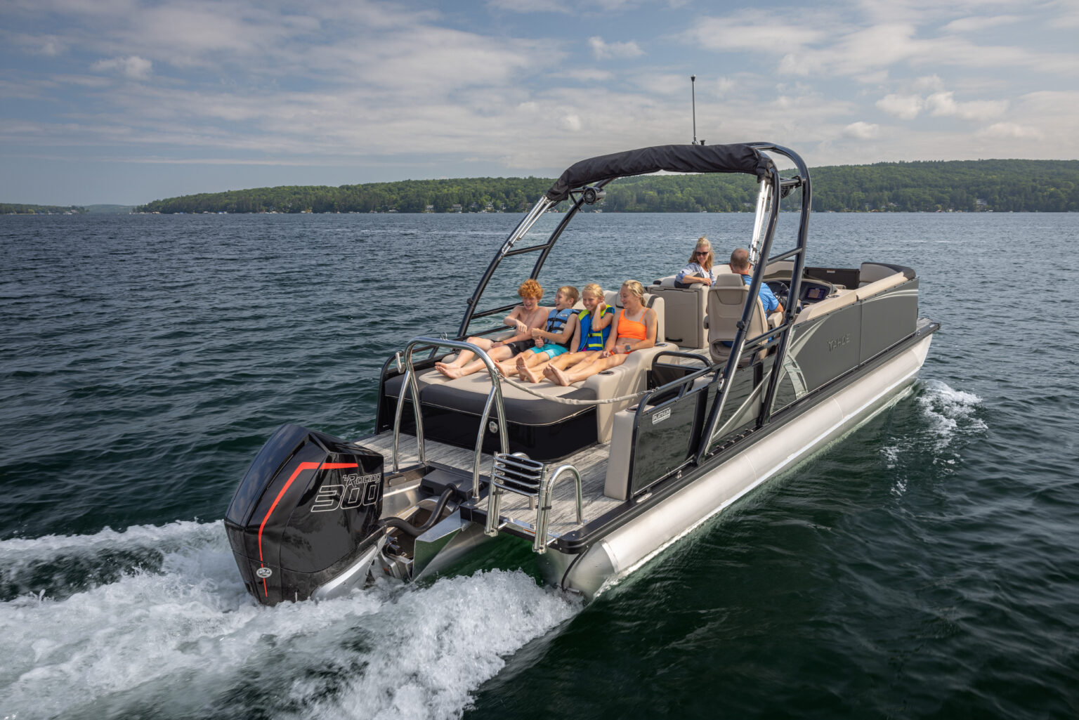 Find a Dealer - Tahoe Pontoon Boats
